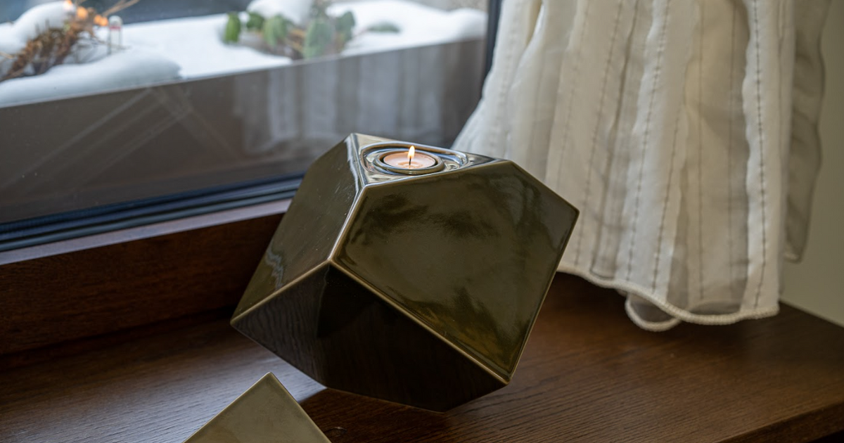 Ab2.png?crop=center&height=630&v=1751397118&width=1200