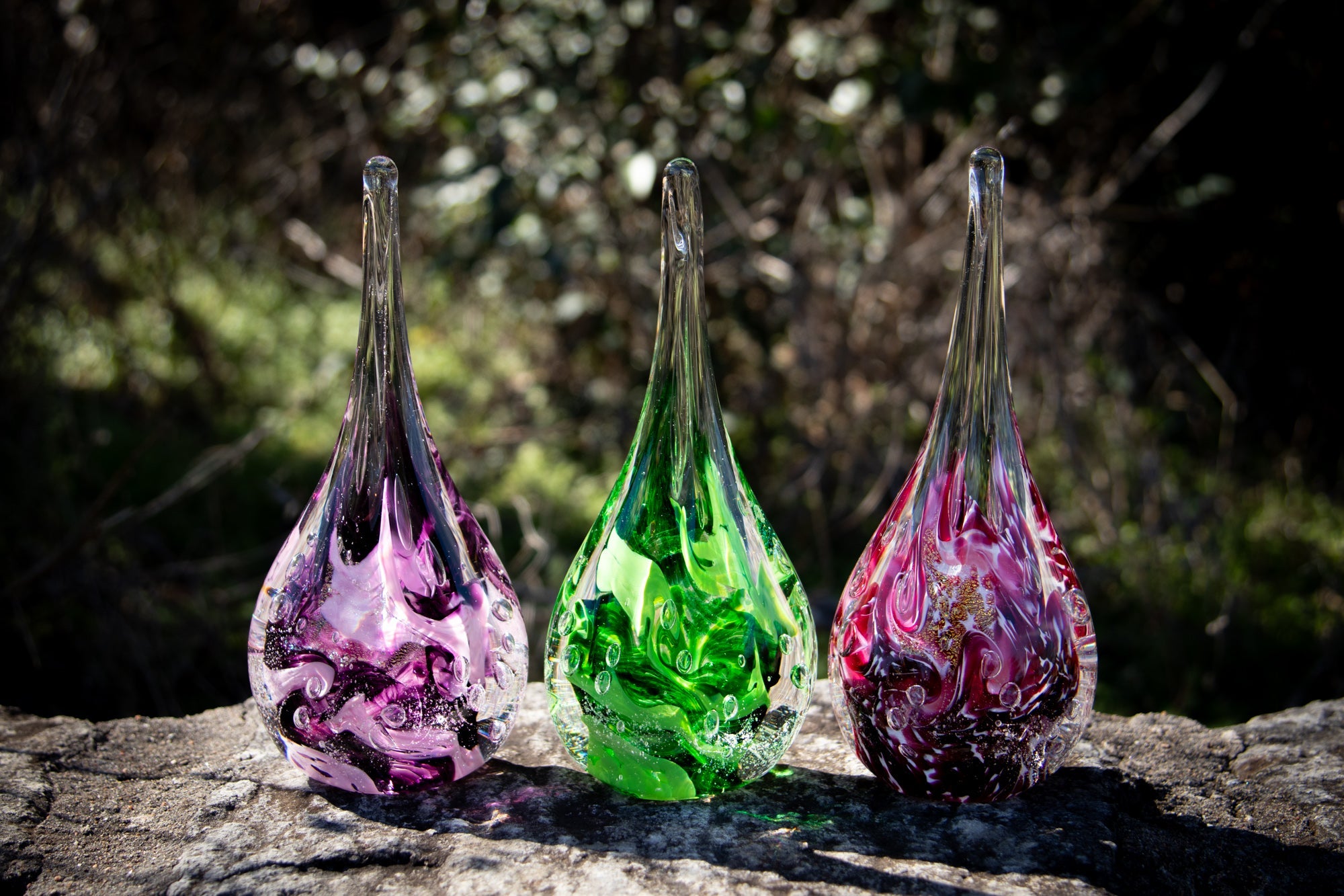 Home / Giant Dichroic Splash Flame with Cremation Ashes