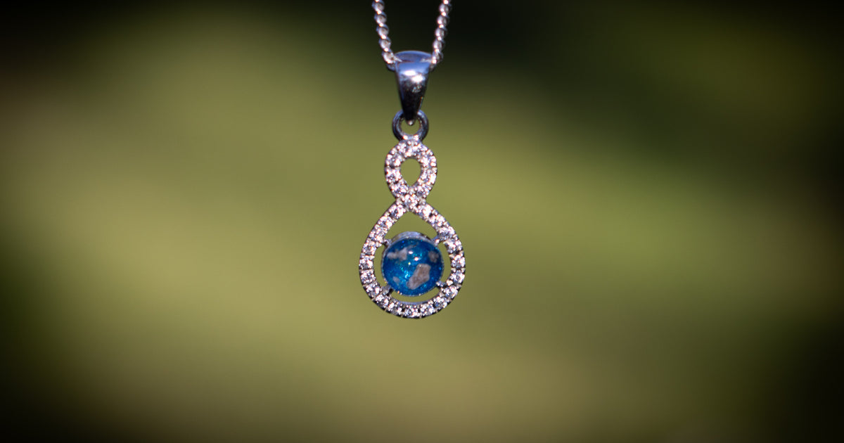 infinity_cremation_pendant_with_cremation_ash.jpg?crop=center&height ...