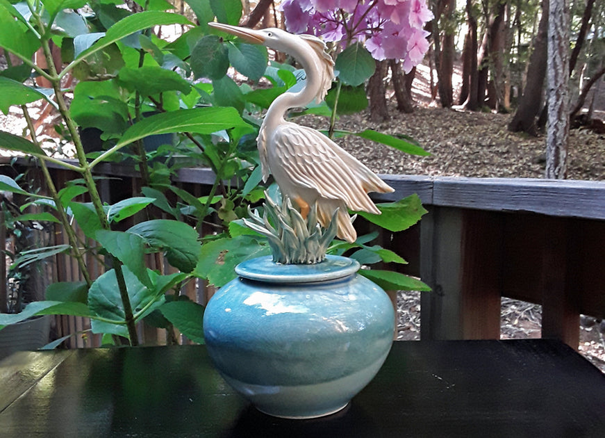 Heron-Covered-Jar-SP.jpg?crop=center&height=630&v=1762525750&width=1200