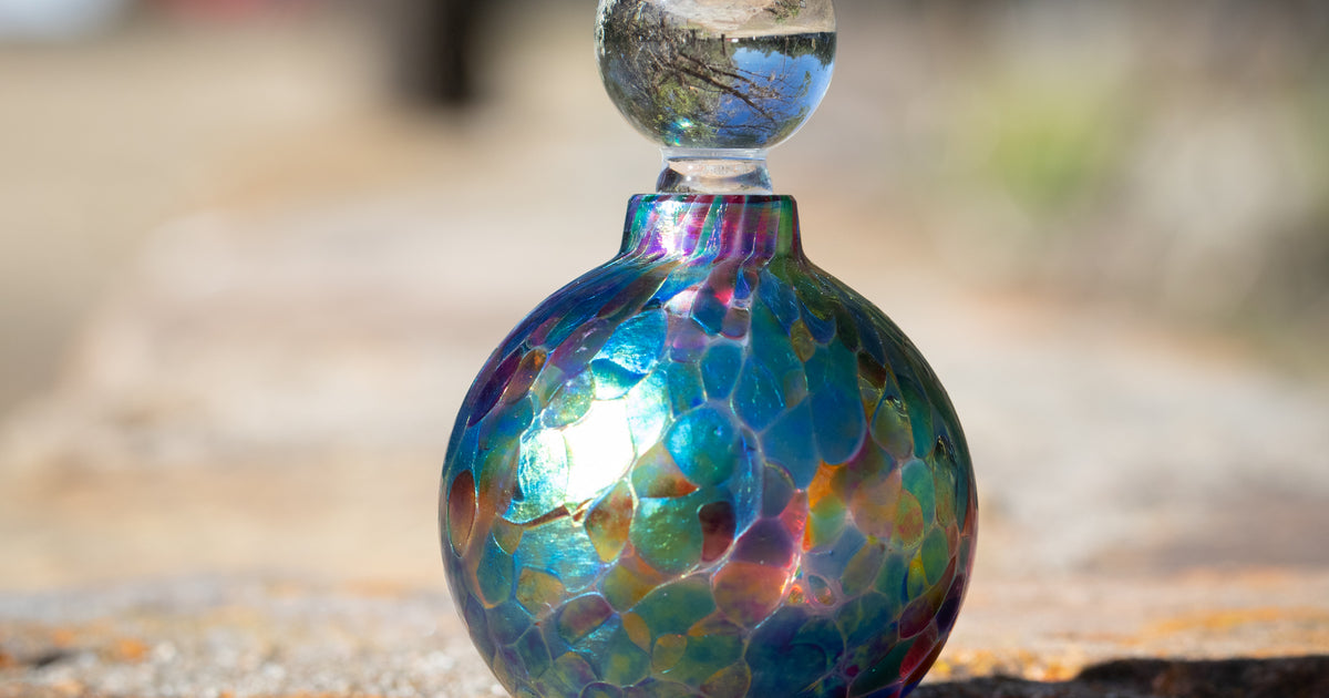 keepsakeurnforasheswinterblossom.jpg?crop=center&height=630&v ...