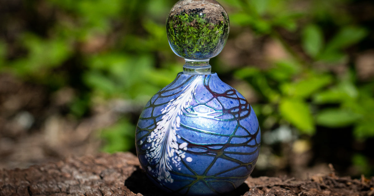 keepsakeurnforpetashes.jpg?crop=center&height=630&v=1642799114&width=1200