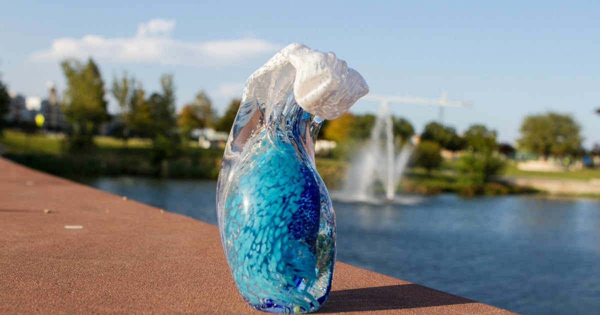 ocean-wave-paperweight-with-cremation-ash-1.jpg?crop=center&height=630 ...